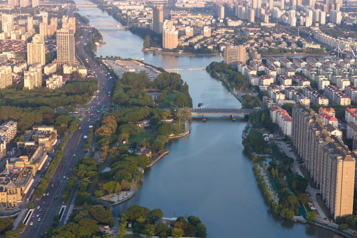 Kunshan Riverside Park by Beijing BLDJ Landscape Architecture Institute ...