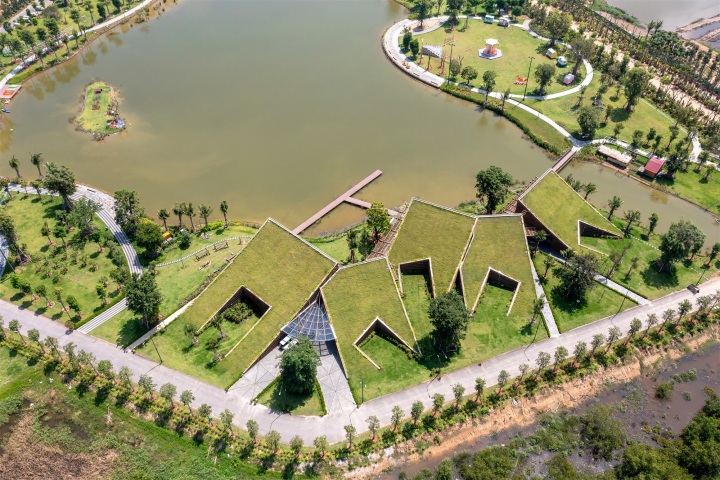 与绿意相伴，越南荣市公园艺术建筑 / MIA Design Studio – mooool木藕设计网