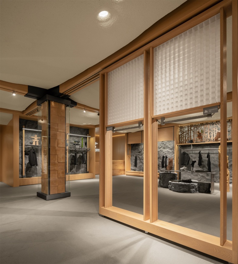 致敬温哥华文化脉络，始祖鸟全新地标店落地北京！ / 尚洋艺术 – mooool木藕设计网