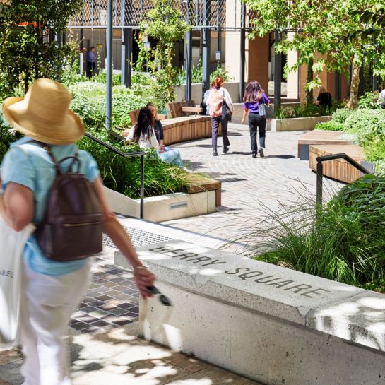 贝里广场-城市中心的“户外阳光房” / ASPECT Studios – mooool木藕设计网