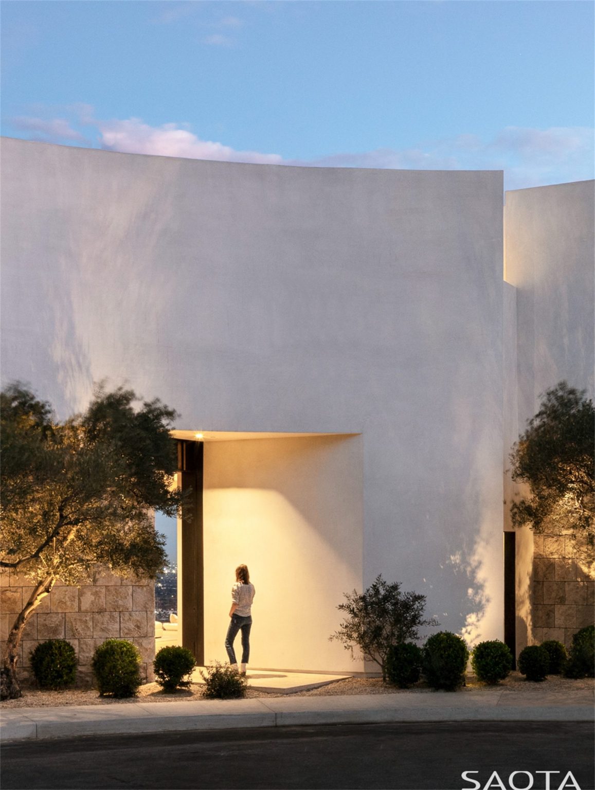 洛杉矶 Bellgave 别墅 / SAOTA – mooool木藕设计网