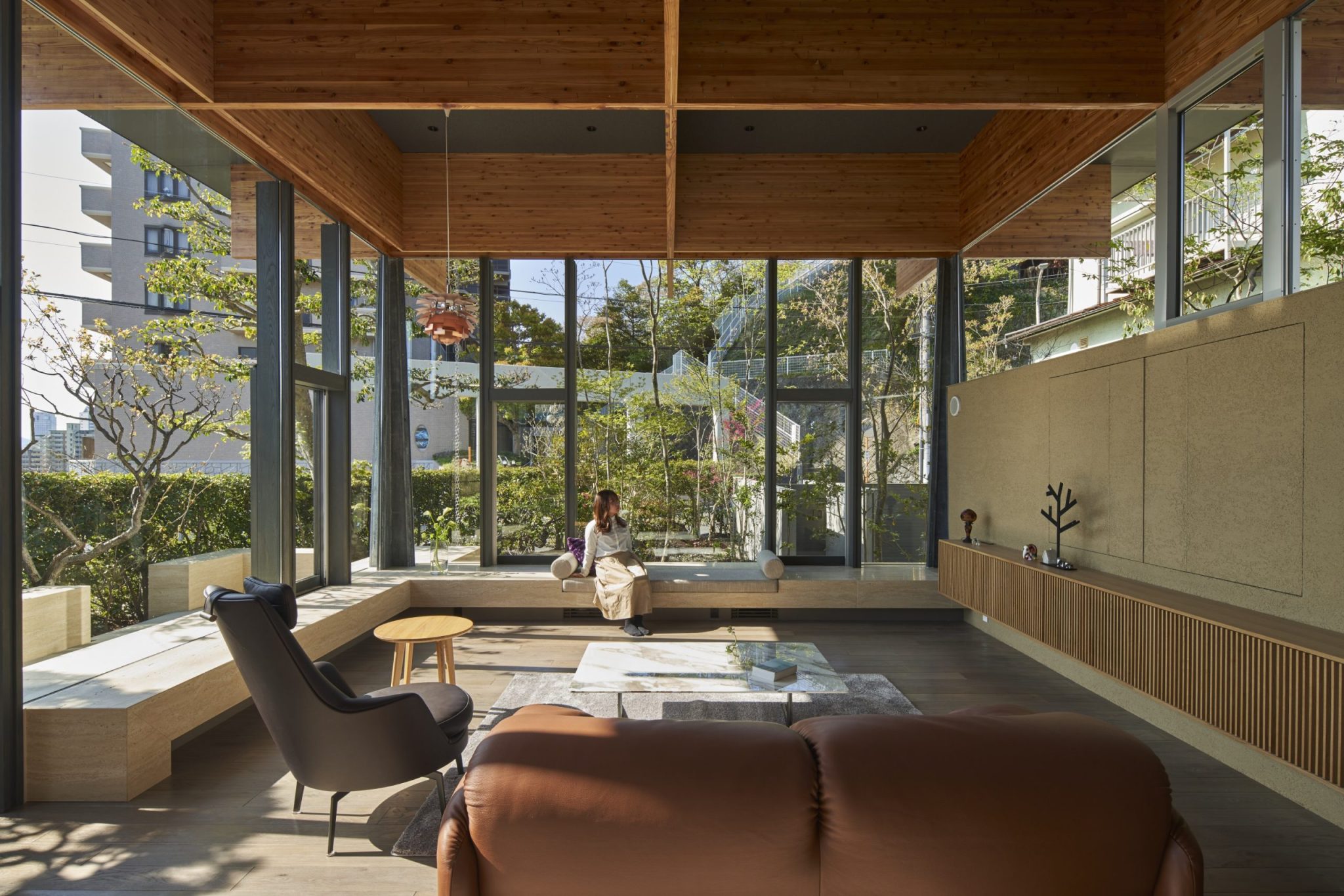 #桁 · 编织的屋顶 / UID – mooool木藕设计网