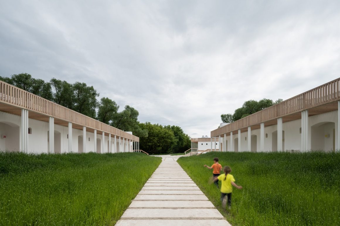 俄罗斯 Kudykina Gora 国家公园酒店综合体 / Megabudka – mooool木藕设计网