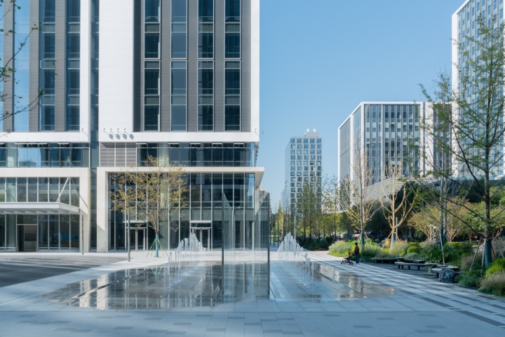 中新脉动：杭州黄龙国际中心四期 / PLAND博度景观设计 – mooool木藕设计网