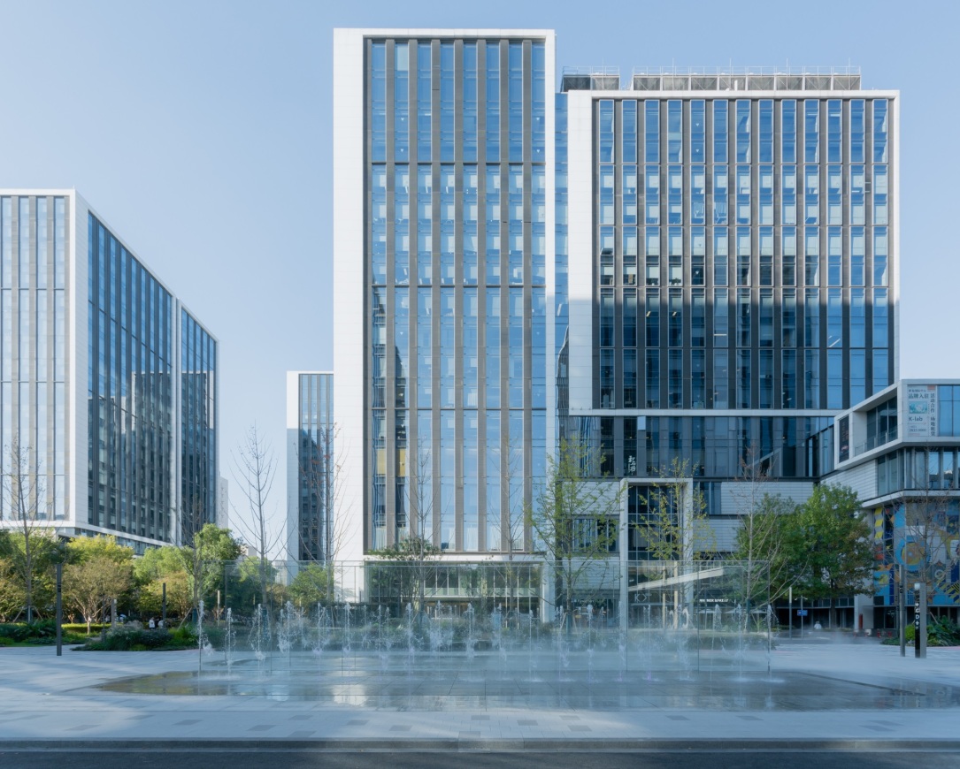 中新脉动：杭州黄龙国际中心四期 / PLAND博度景观设计 – mooool木藕设计网
