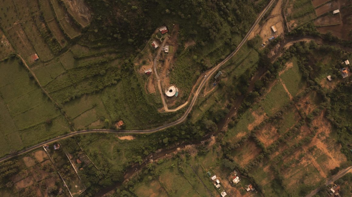 群山环抱之中，无限风光 / Earthscape Studio – mooool木藕设计网