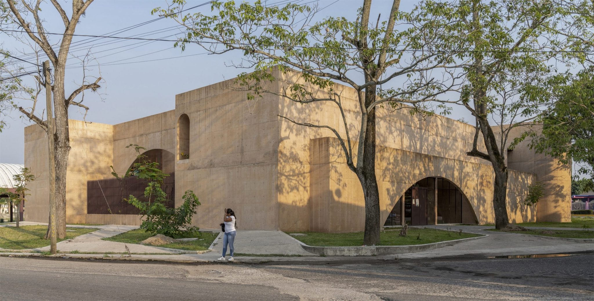 公共文化休闲空间 | 墨西哥 · 社区发展中心 / Centro de Colaboración Arquitectónica ...