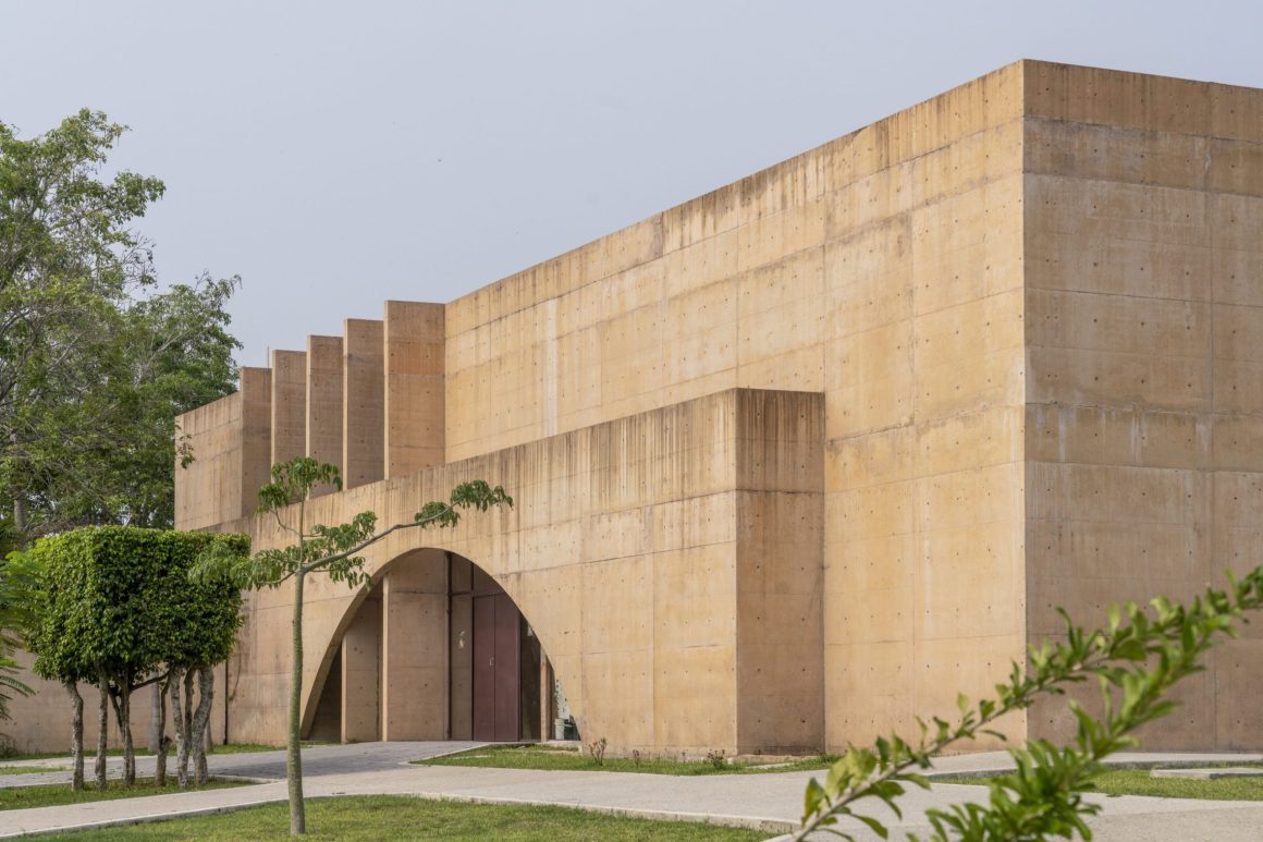 公共文化休闲空间 | 墨西哥 · 社区发展中心 / Centro de Colaboración Arquitectónica ...