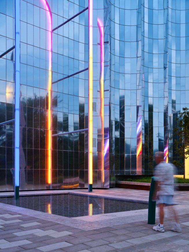 Hello, Hello 问候艺术装置 | 以新的方式点燃社交互动的火花 / Daily tous les jours – mooool木藕设计网