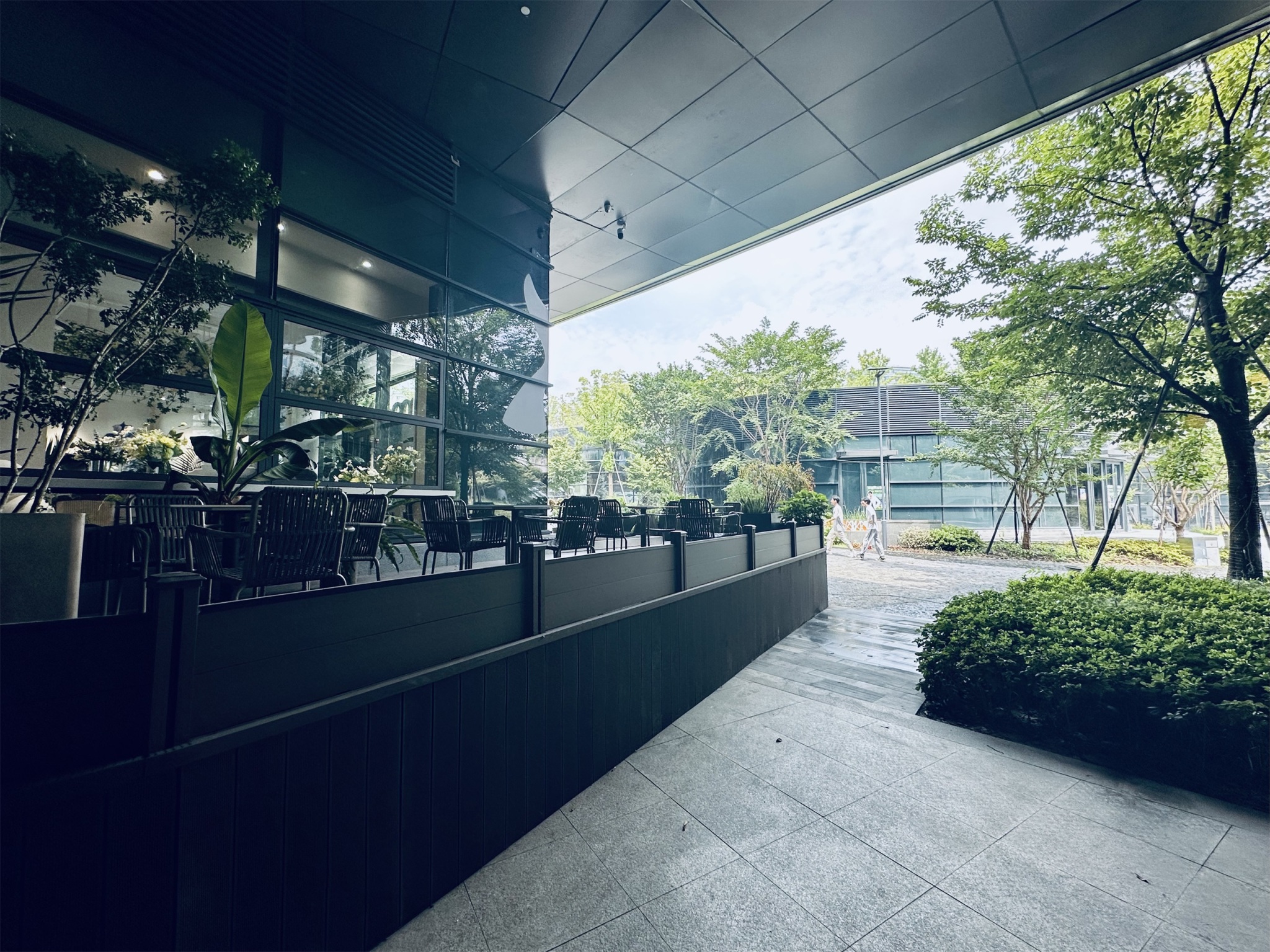 Valley Village Shopping Concept by Archi-Tectonics – mooool