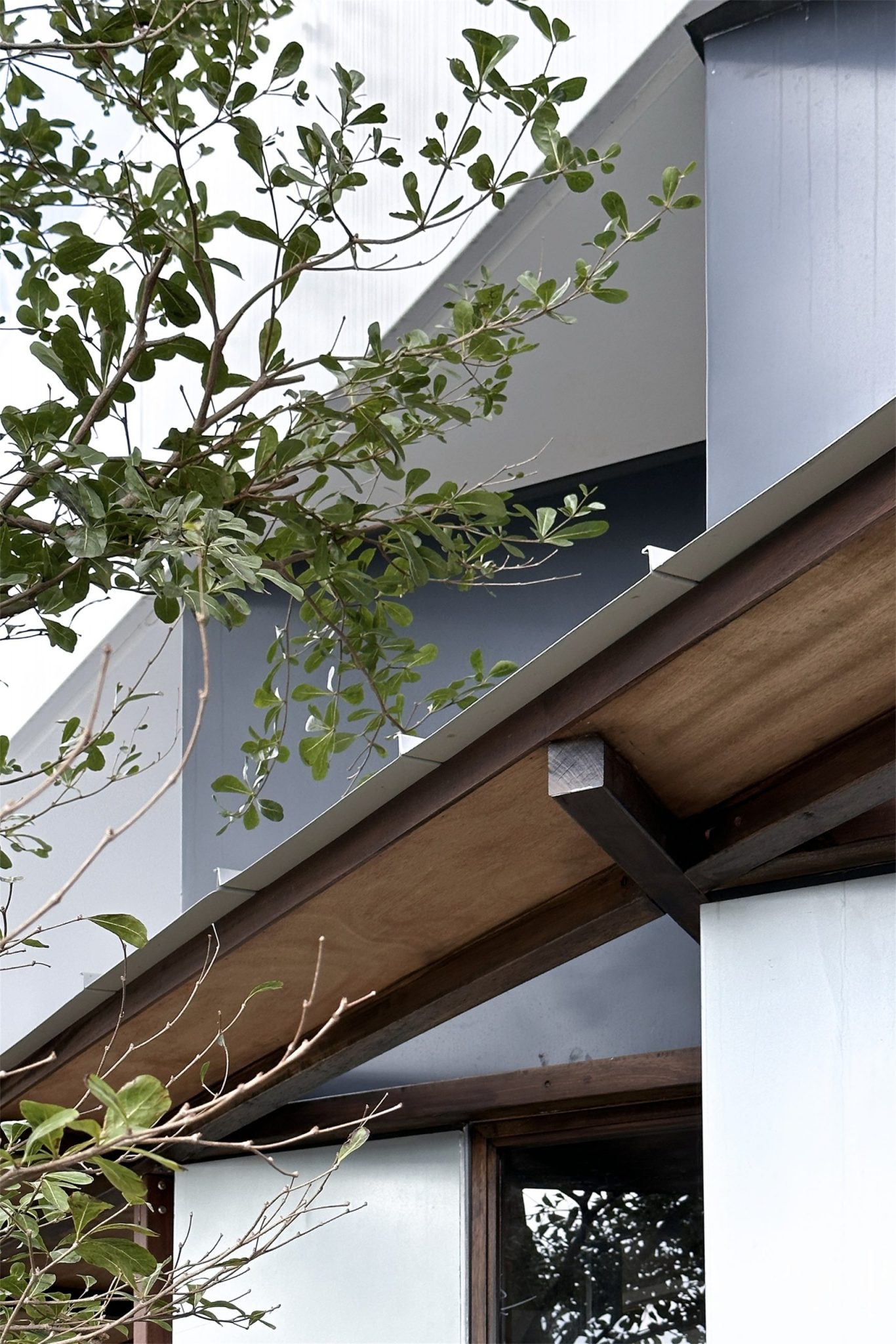 Wooden pavilion by the river- FEI PATISSERIE（ Lunjiao,Shunde ）by NEME ...