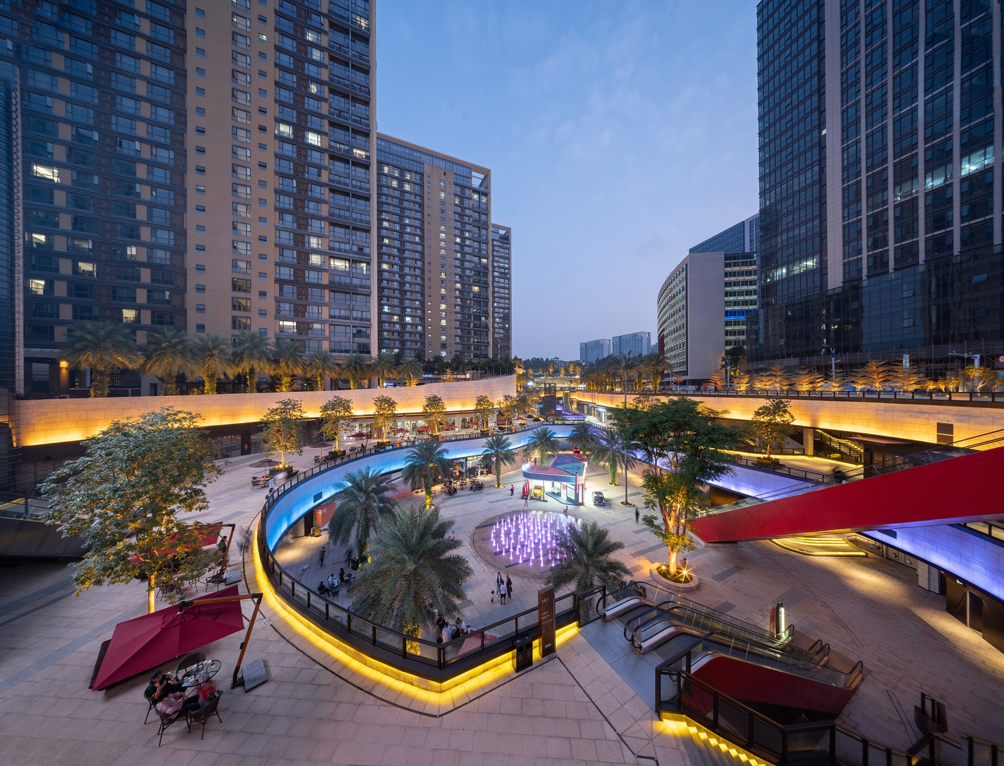 Guangzhou Wanbo Sihai City by Pubang Design – mooool