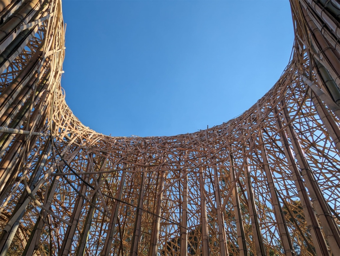 伍德福德民俗节竹编艺术装置 · “竹茧” / Cave Urban – mooool木藕设计网