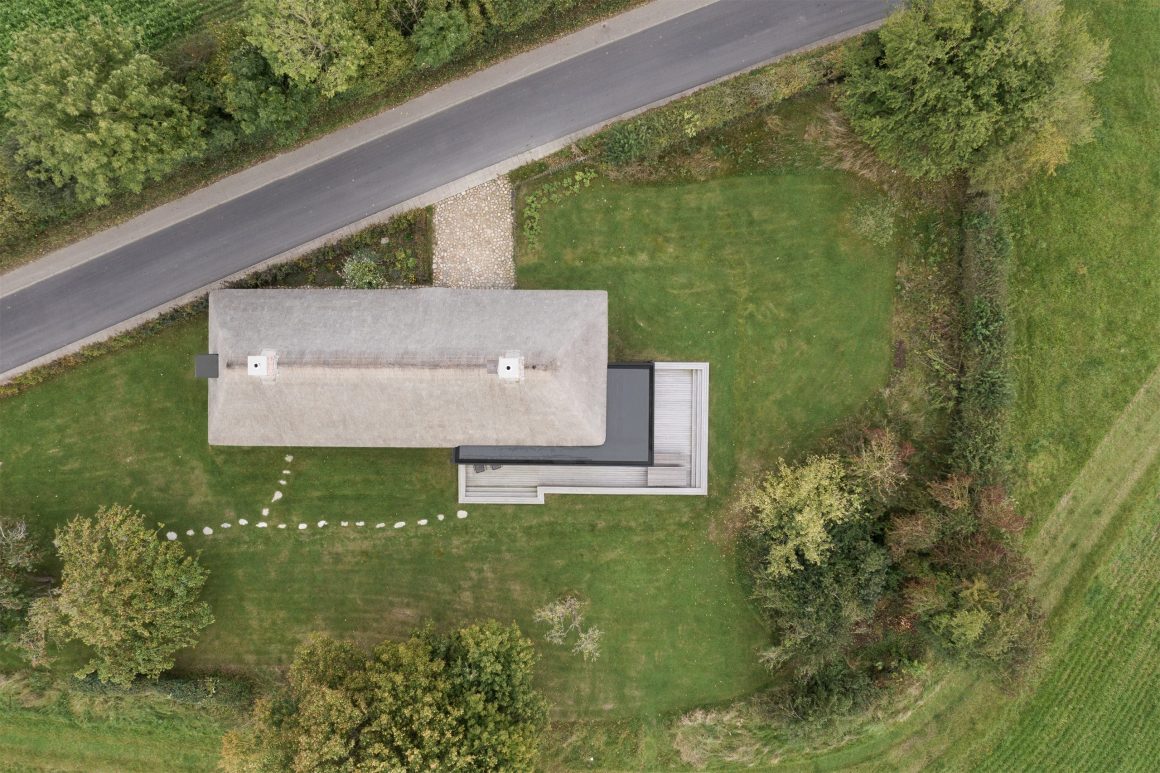农舍改造 | 麦田里的别墅 / Marshall Blecher + Jan Henrik Jansen arkitekter ...