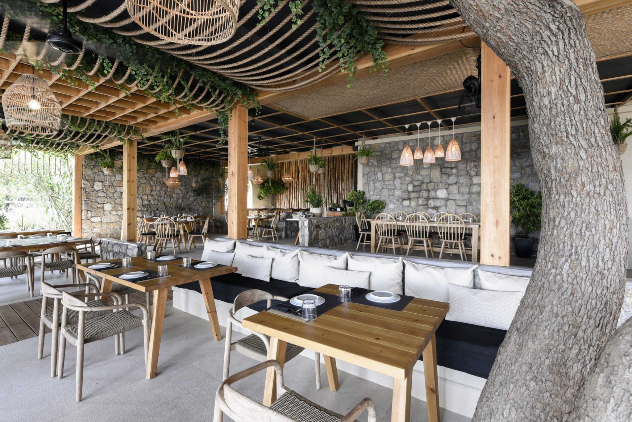 玛娜苏海滩酒吧与餐厅 / TAKA + PARTNERS – mooool木藕设计网