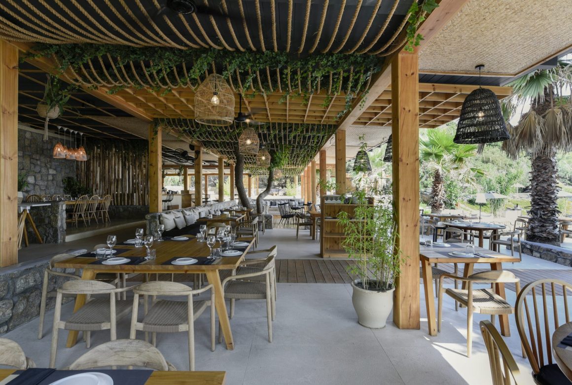 玛娜苏海滩酒吧与餐厅 / TAKA + PARTNERS – mooool木藕设计网