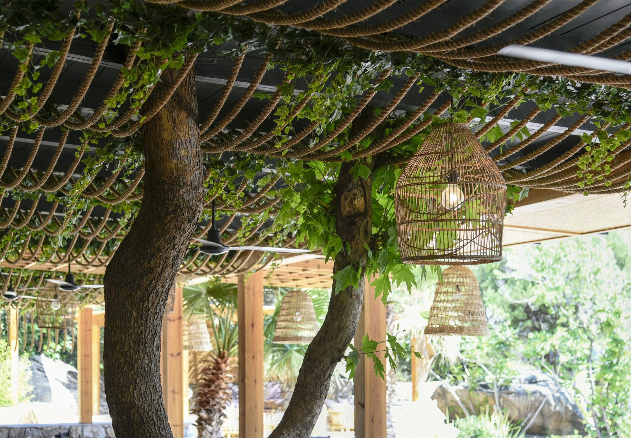 玛娜苏海滩酒吧与餐厅 / TAKA + PARTNERS – mooool木藕设计网