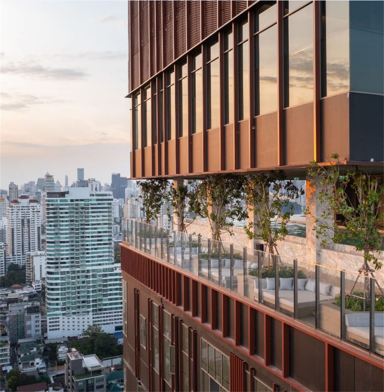 Rhythm Ekkamai Estate by Redland-scape Limited – mooool