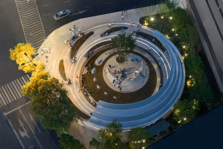 Rotating Water Drop Park by HID – mooool