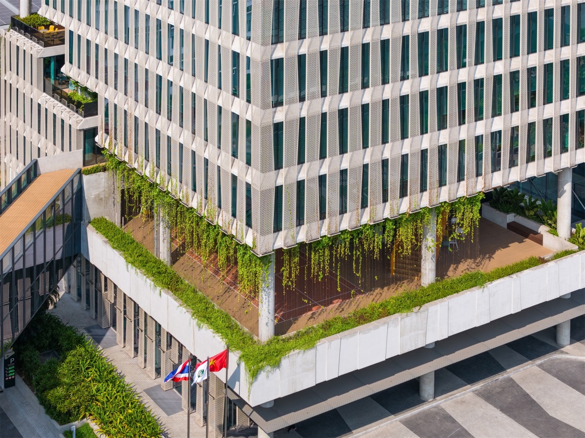 CP Headquarters by LJ-Group – mooool