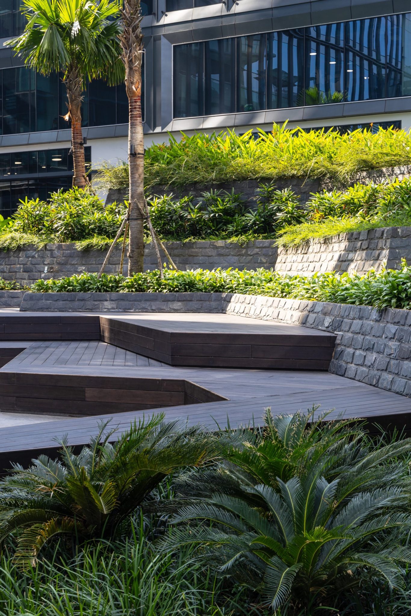 “裂痕“与”新生“，The Crest住宅综合体 / LJ-Group – mooool木藕设计网