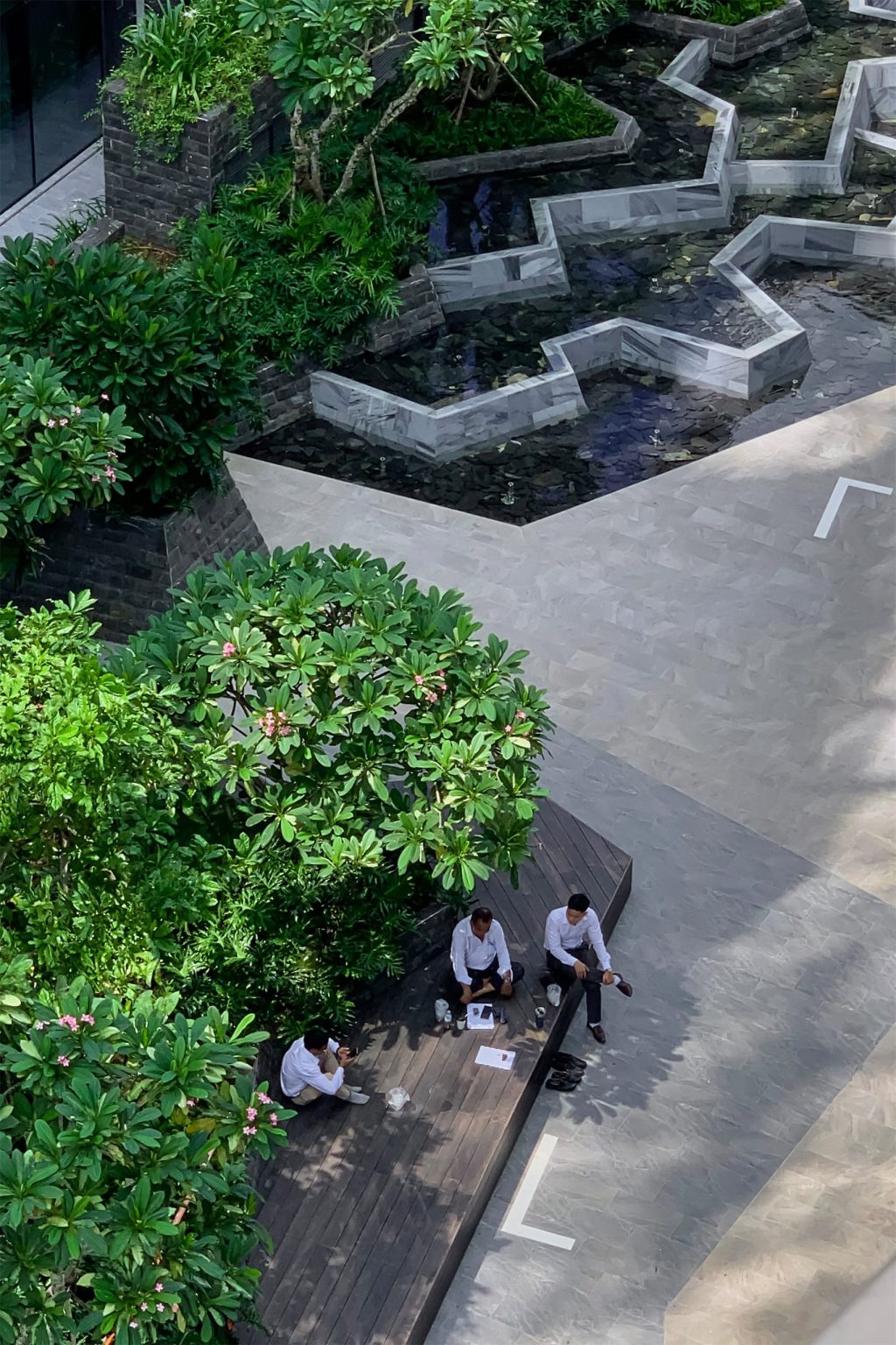 “裂痕“与”新生“，The Crest住宅综合体 / LJ-Group – mooool木藕设计网