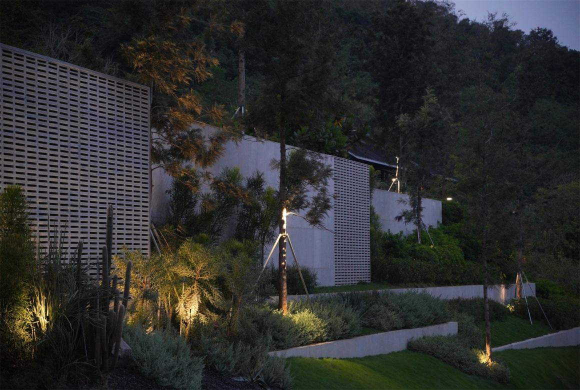 Anaya Sanya – Land of Mountains (East) by WTD – mooool