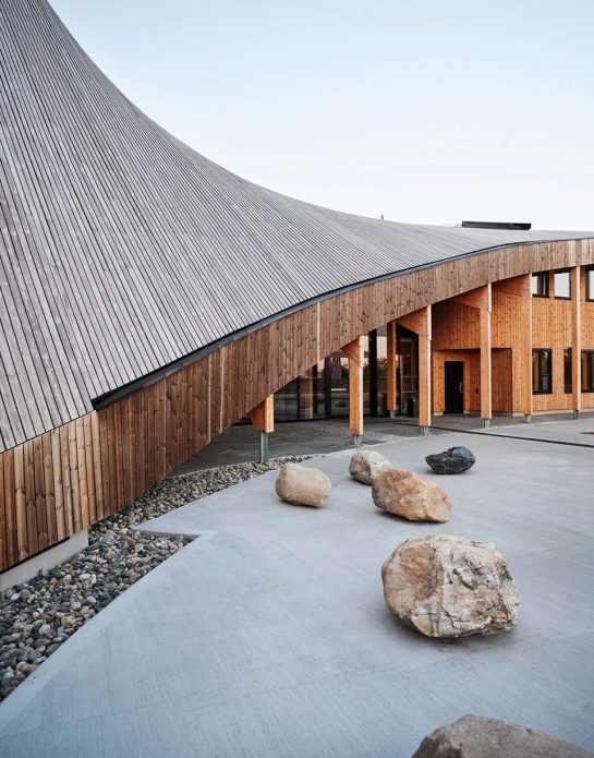 挪威 Čoarvemátta 文化与教育中心 / Snøhetta +70°N architecture + Joar Nango – mooool木藕设计网