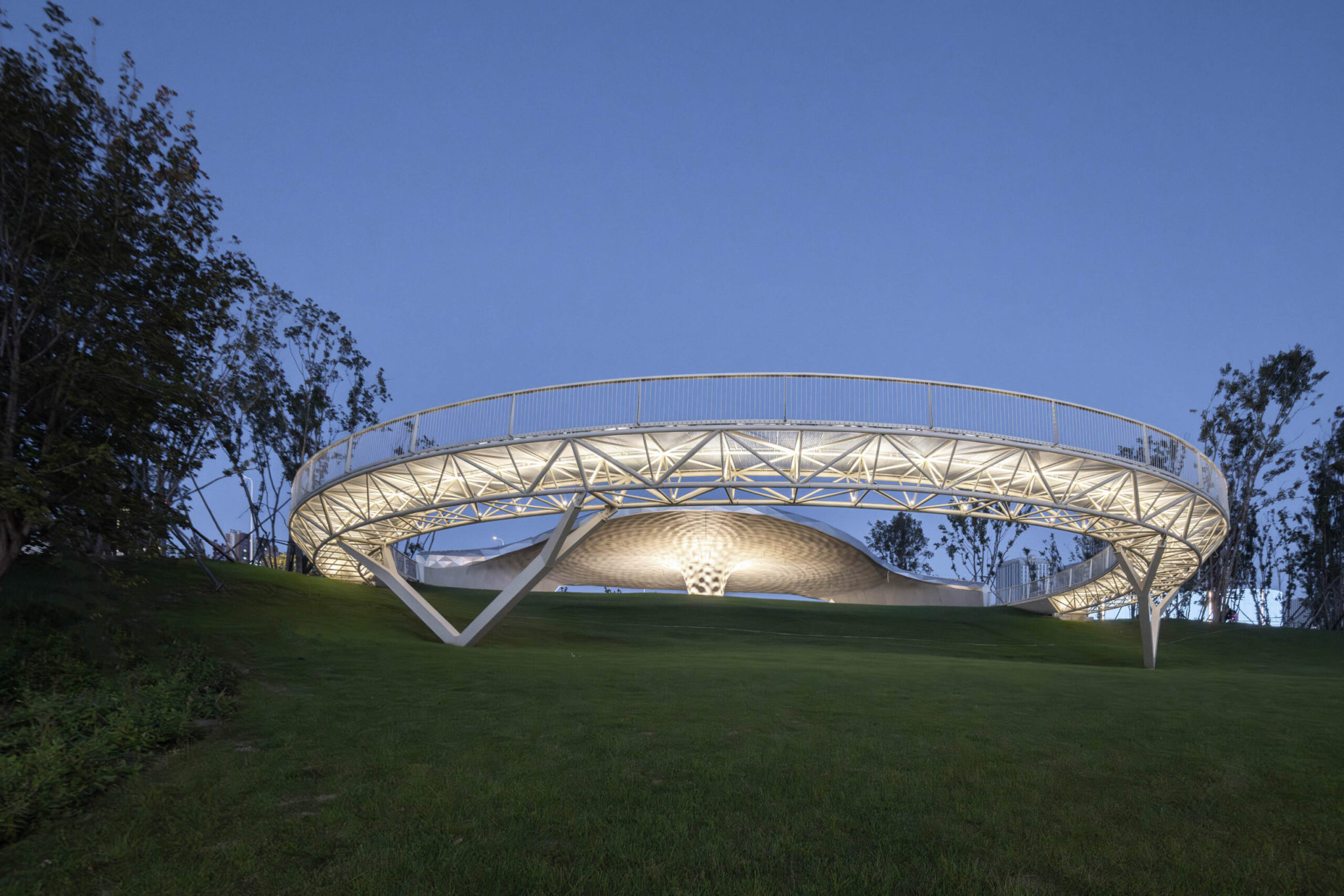 Jingyue Central Park by SHUISHI – mooool