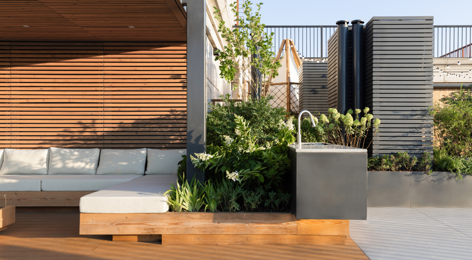 北京CBD屋顶花园设计 / 北京甲南园林设计事务所 – mooool木藕设计网