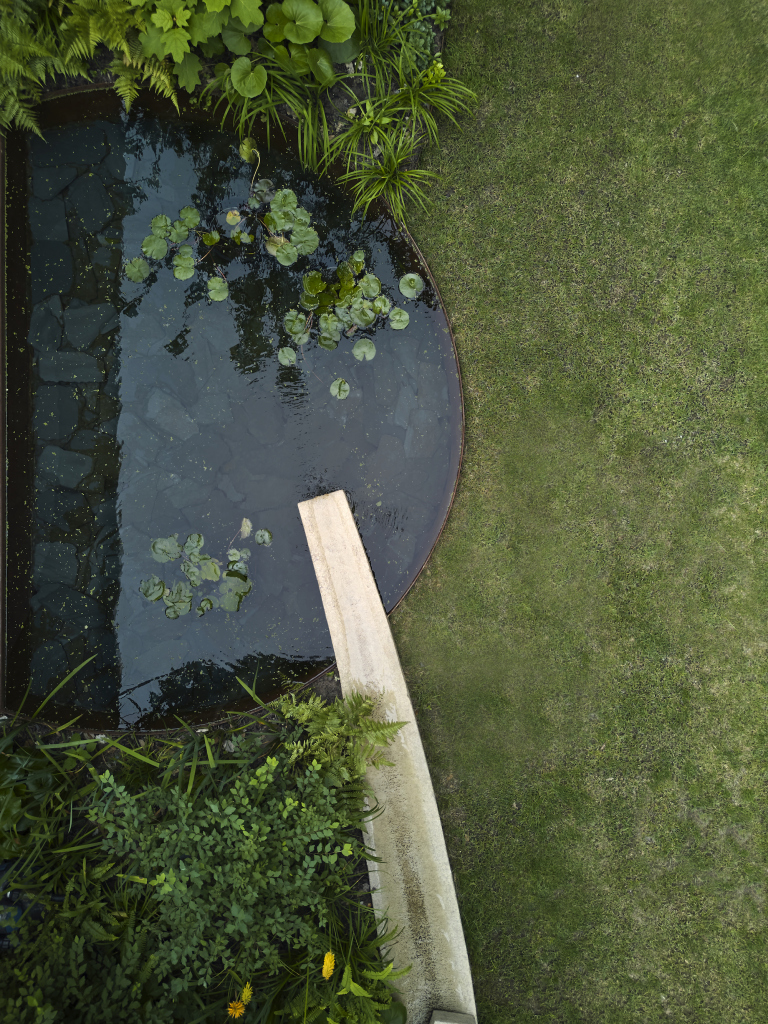 H01 Pprivate Garden by boll Design Studio – mooool