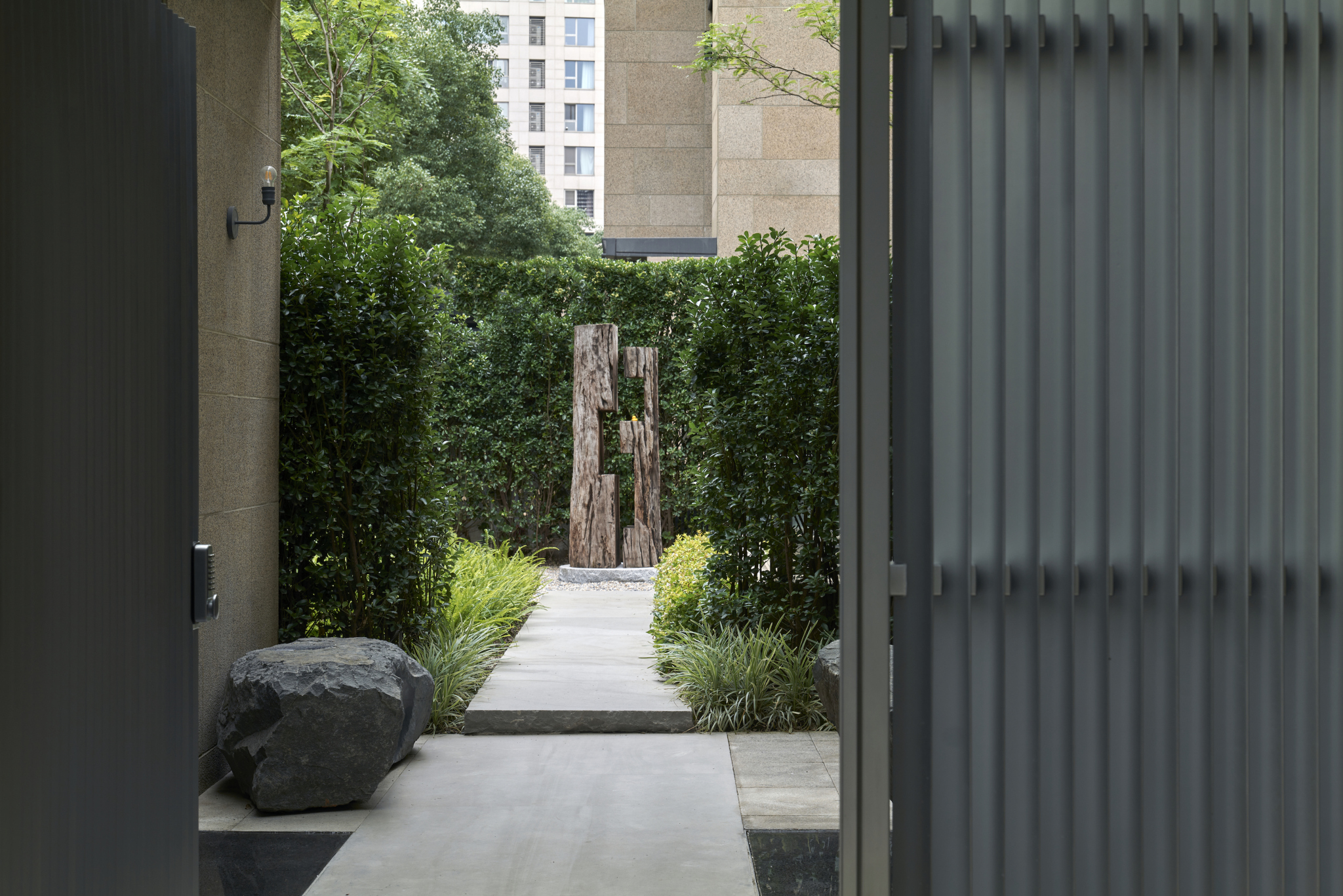 H01 Pprivate Garden by boll Design Studio – mooool