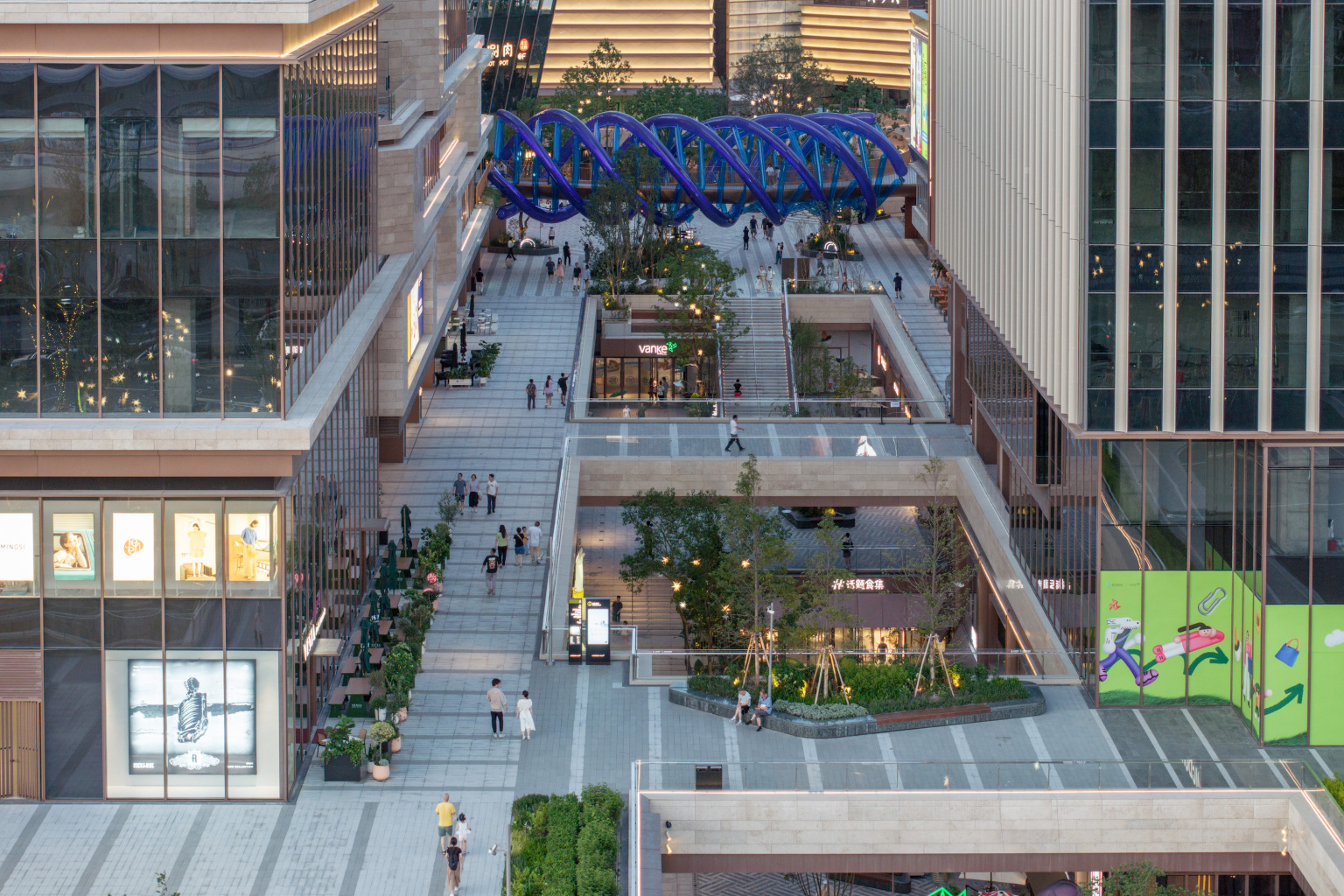 山林中城，上海徐汇万科广场景观实践 / THLA天华景观 – mooool木藕设计网