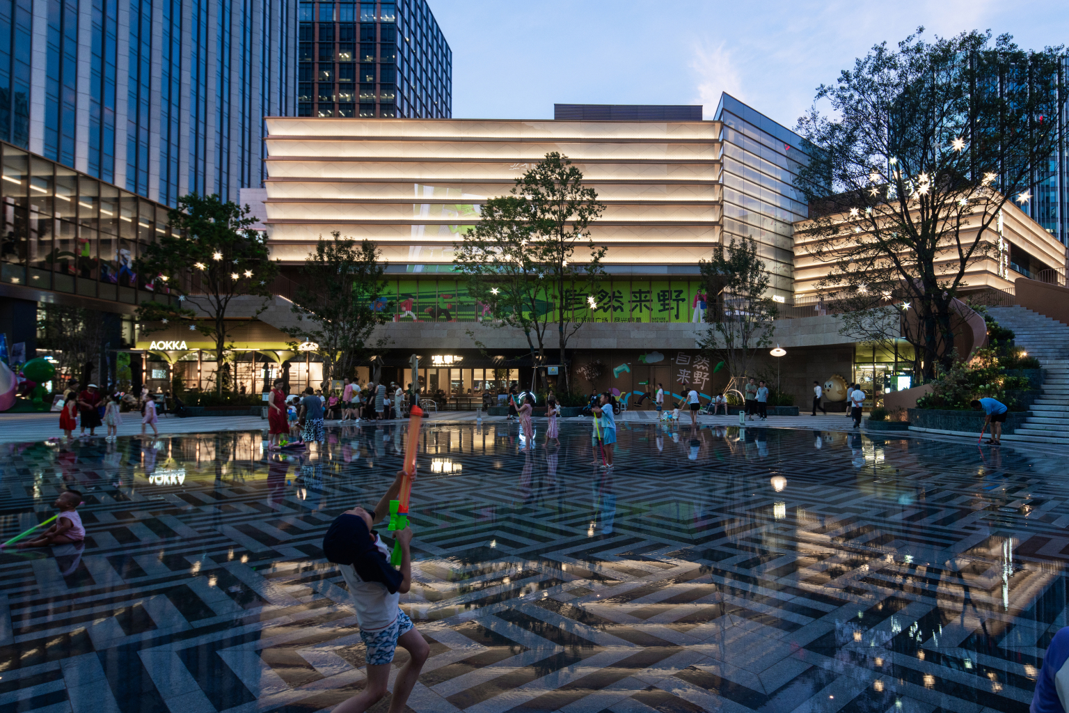 山林中城，上海徐汇万科广场景观实践 / THLA天华景观 – mooool木藕设计网