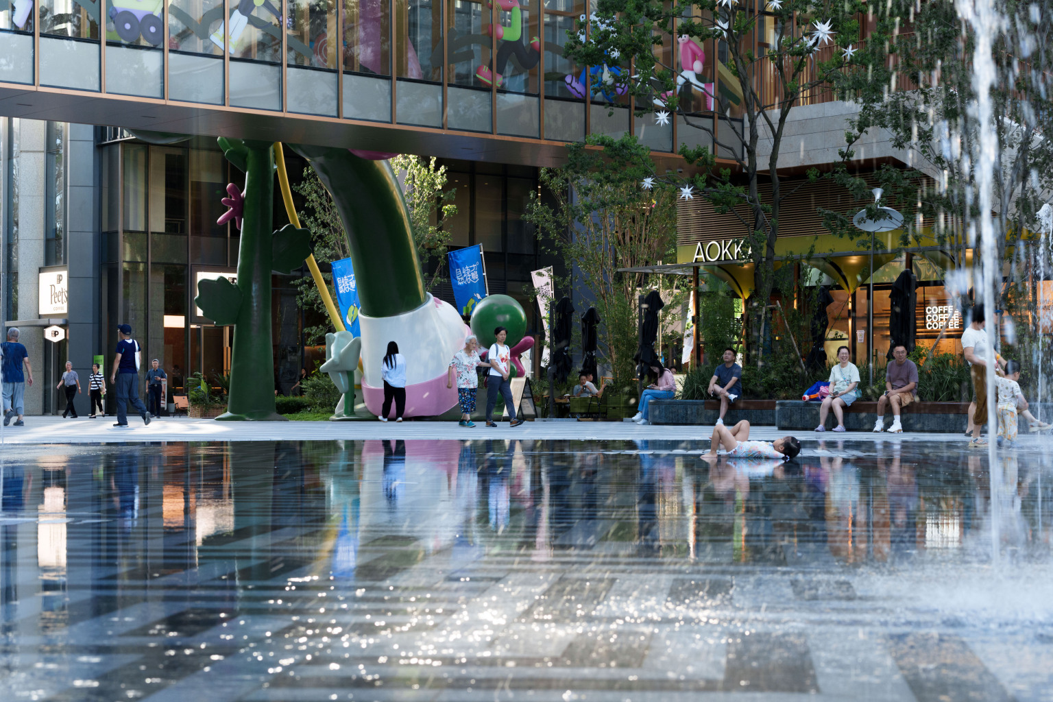 山林中城，上海徐汇万科广场景观实践 / THLA天华景观 – mooool木藕设计网