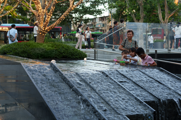 贵阳万象城 / PLAND博度景观设计 – mooool木藕设计网