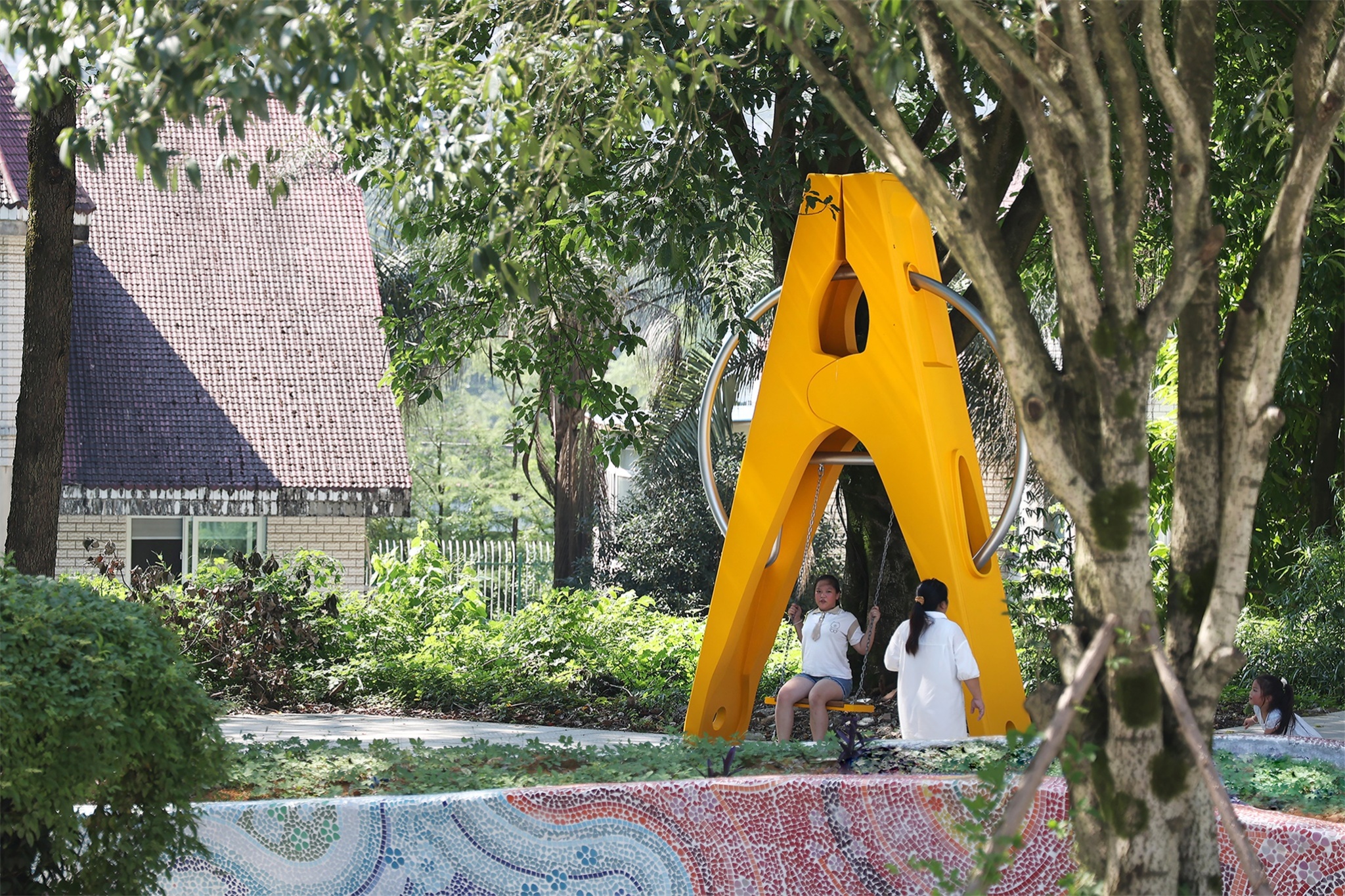 Micro-update of urban villages – mooool