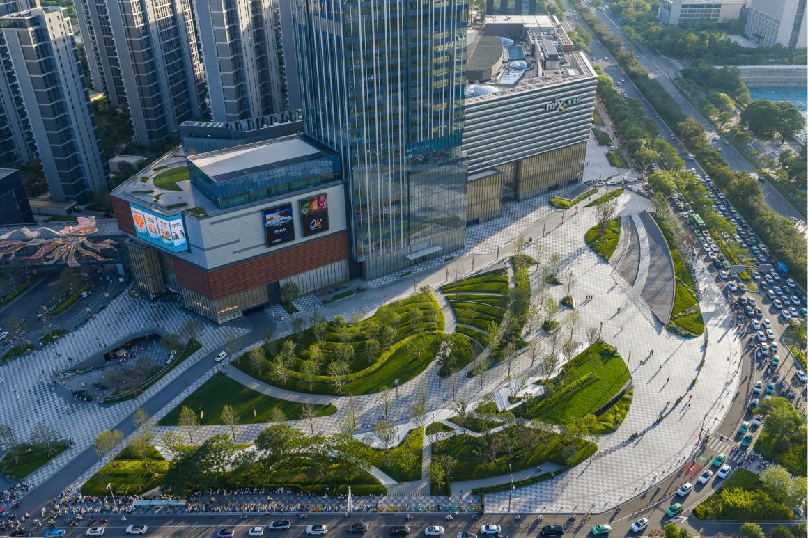 黄河咏调，包罗中原万象，对话世界风尚：郑东万象城 / PLAND博度景观设计 – mooool木藕设计网